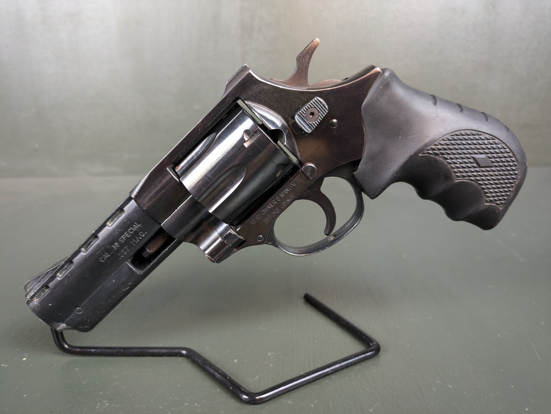 EAA Windicator 357 Mag - Revolvers at GunBroker.com : 1082804372