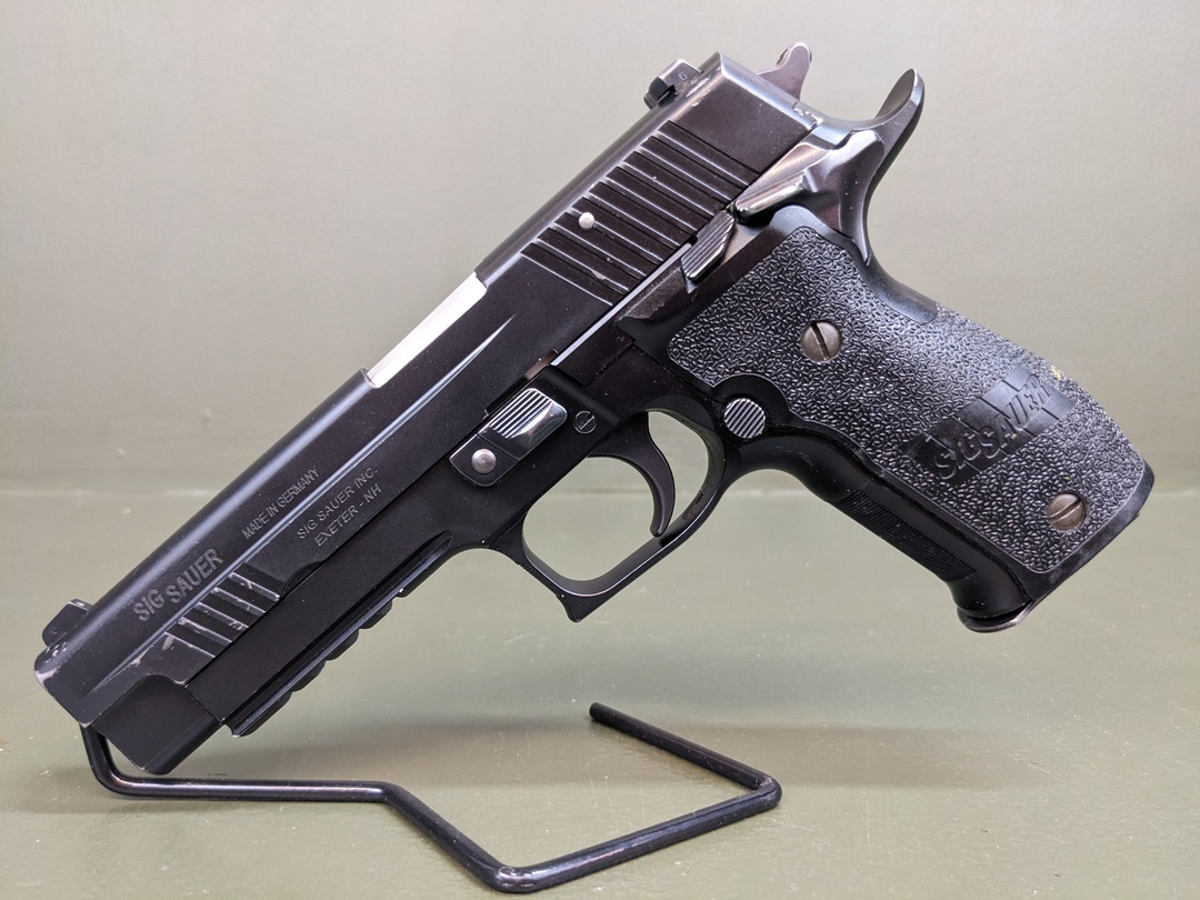 Sig Sauer P226 S 9mm - Semi Auto Pistols at GunBroker.com : 1007388583
